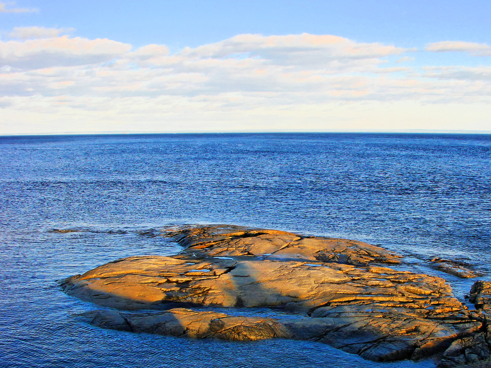 St. Lawrence north shore tour, flights from Montreal - Travelweek