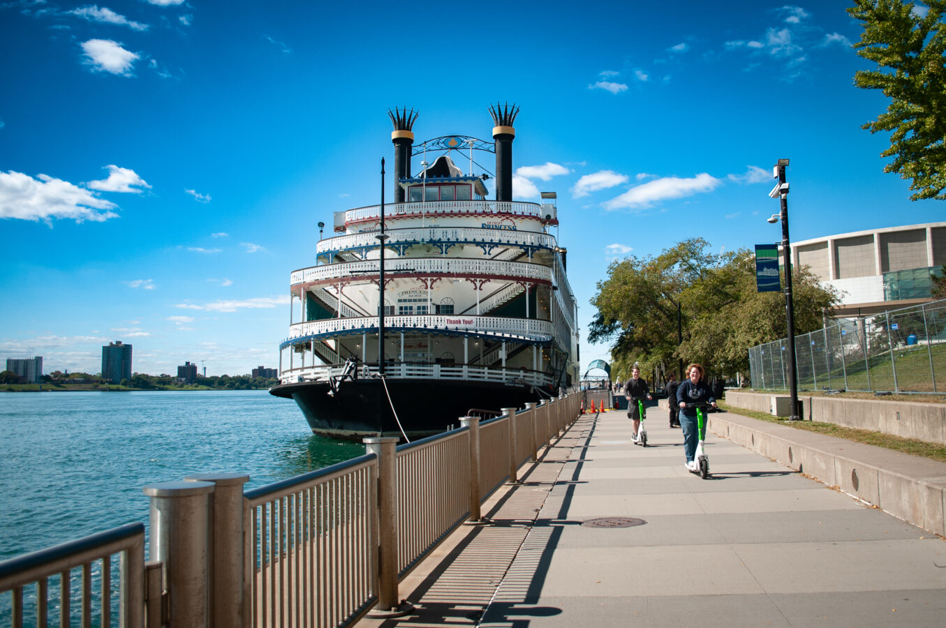 Detroit looking to shed former reputation with help from Canadian ...