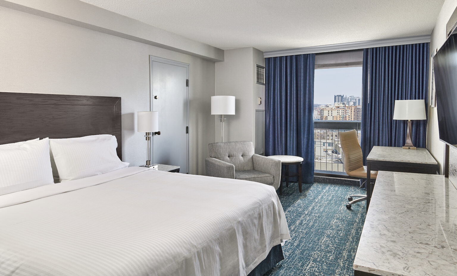 Chelsea Hotel, Toronto debuts multi-million dollar renovations, with ...