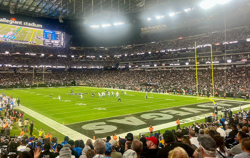 Big-name entertainment in Las Vegas increasingly means pro sports too ...