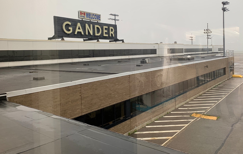 'On the brink': Airlines flee small cities, cutting key links to rest ...