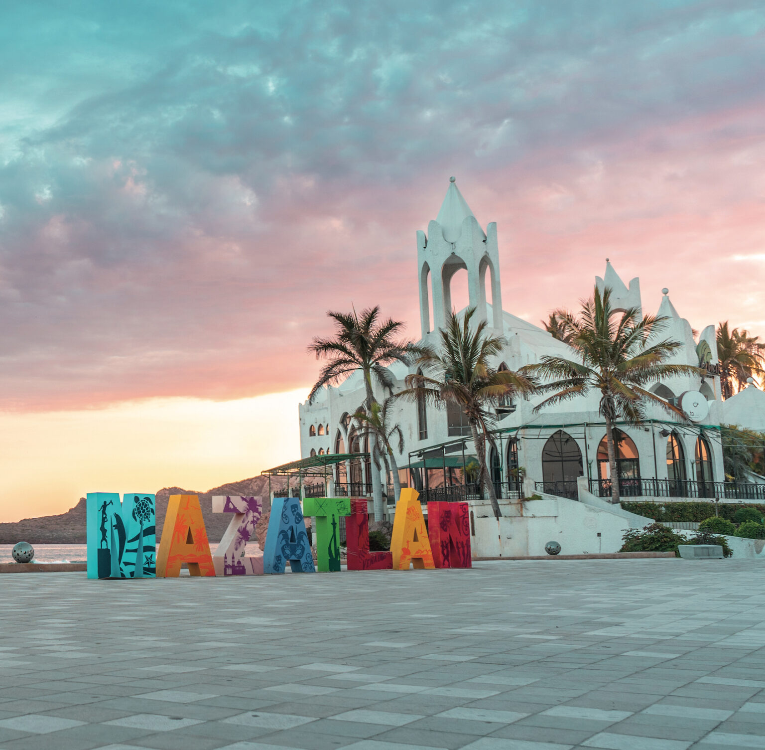 Mazatlán strengthens Canadian ties with new branding, expanded airlift ...