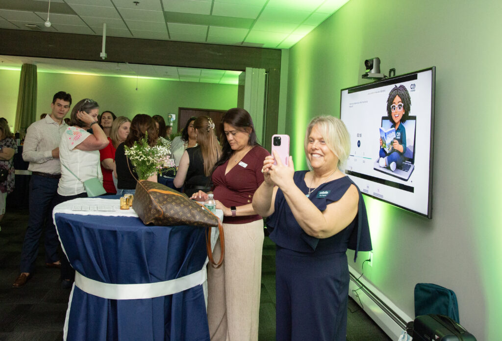 Collette marks Travel Advisor Month with events and fundraising ...
